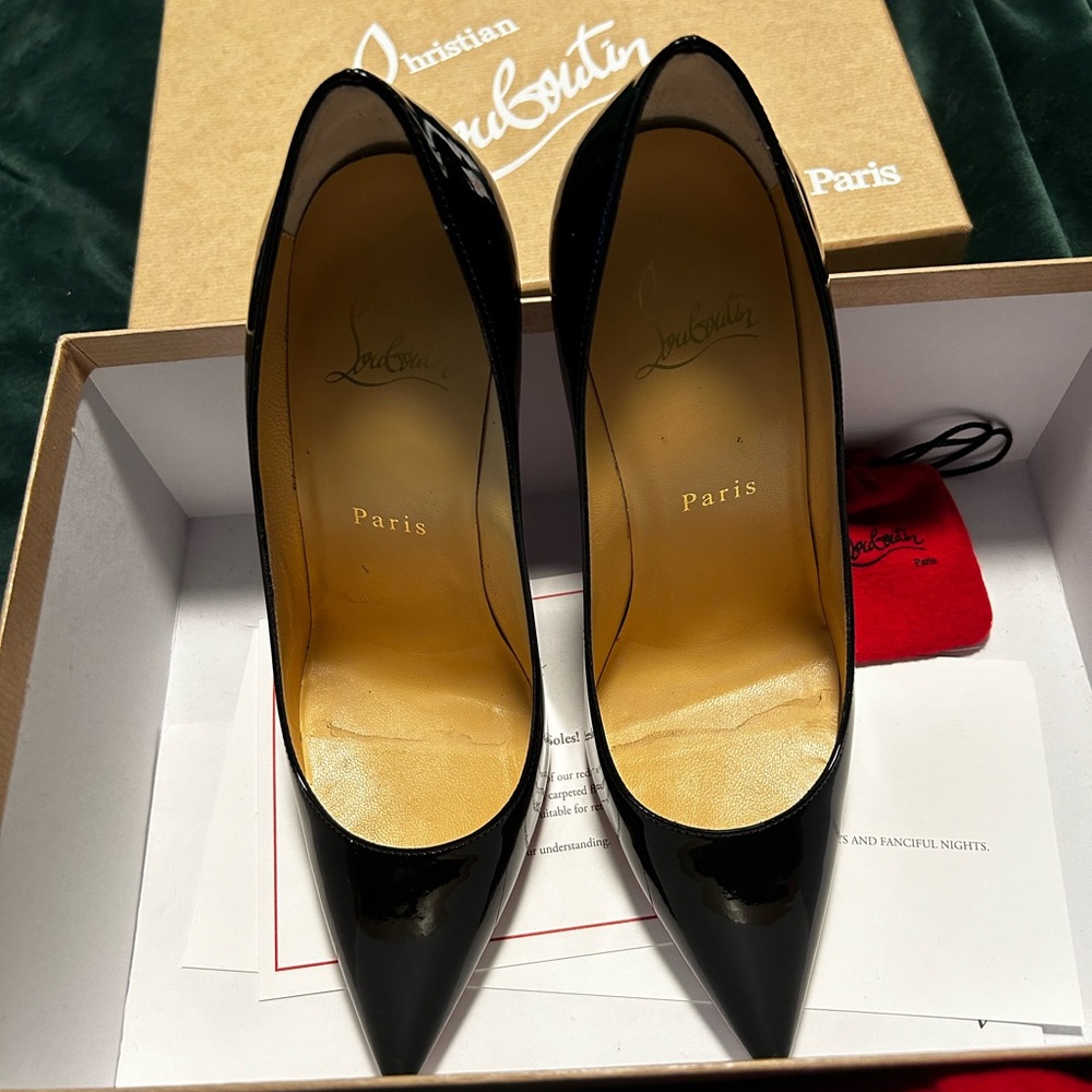 Christian Louboutin So Kate Size 36 Pumps - Gem